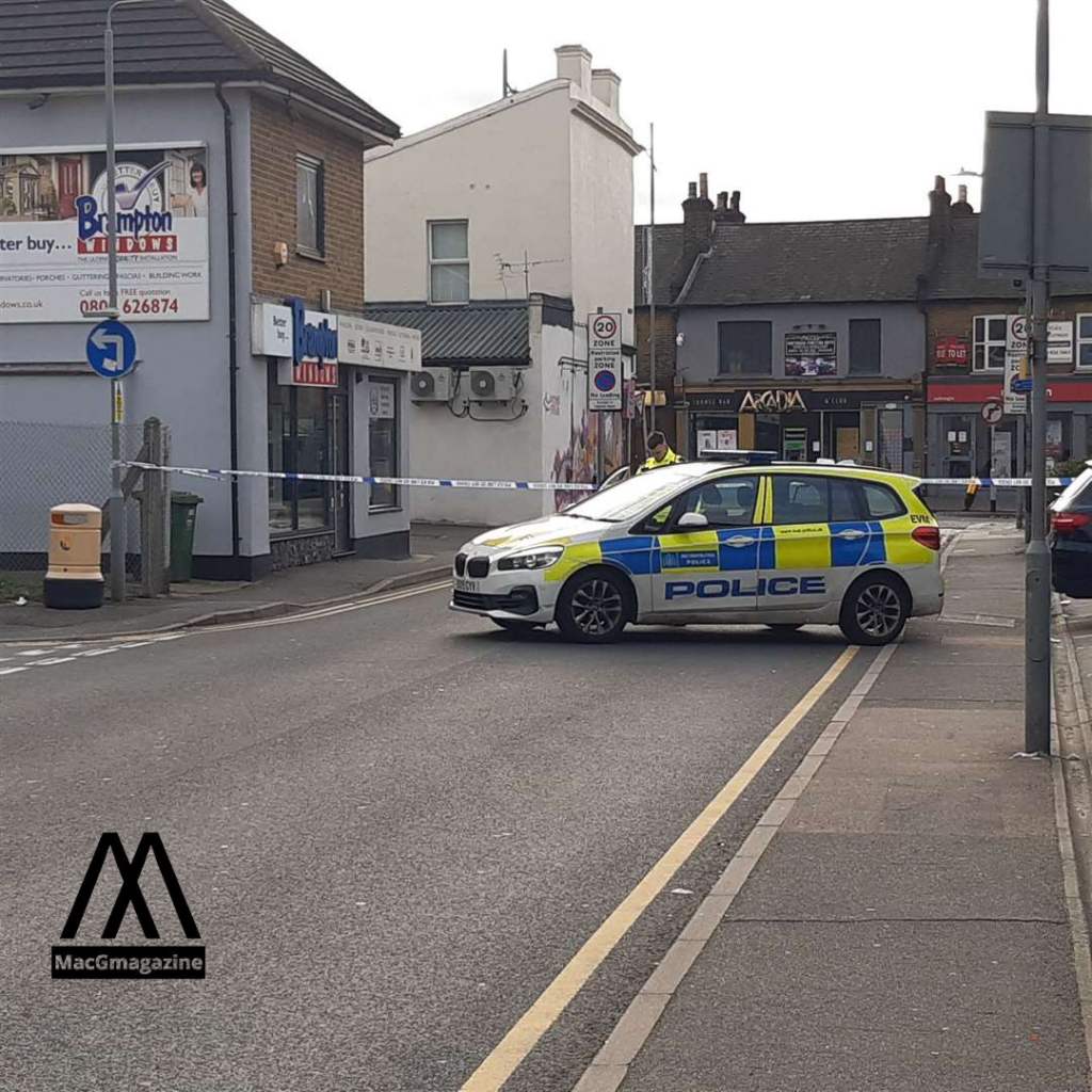 Stabbing in Bexleyheath Today: Lion Road Closed as Victim Remains ...